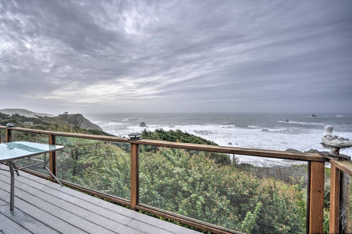 194 M² House ∙ 3 Bedrooms ∙ 10 Guests - Brookings, OR