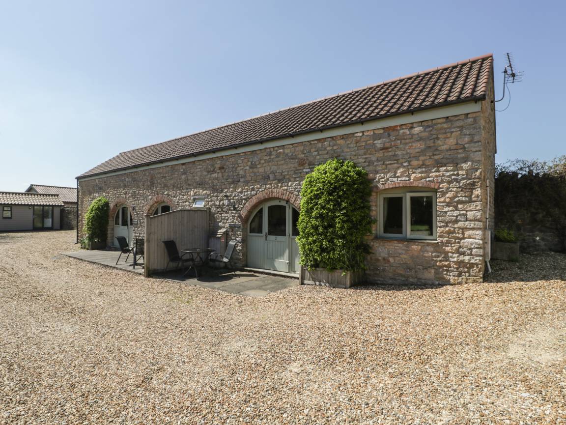 Cottage ∙ 2 Bedrooms ∙ 5 Guests - Weston-super-Mare