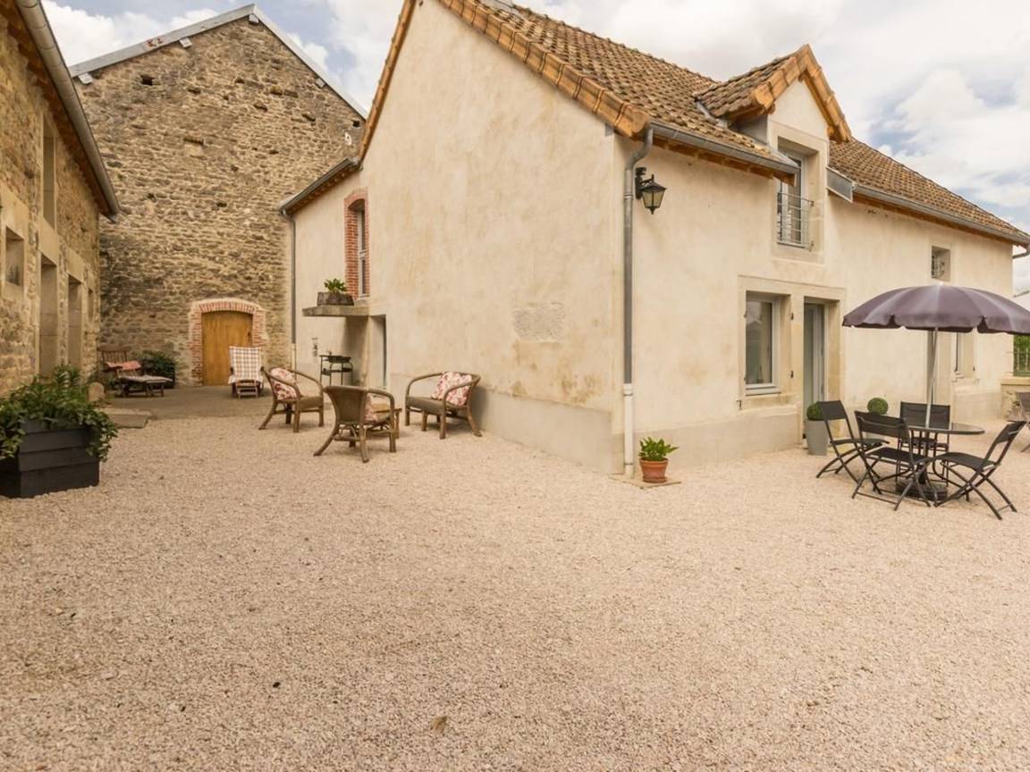 160 M² Cottage ∙ 1 Chambre ∙ 8 Personnes - Pouilly-en-Auxois