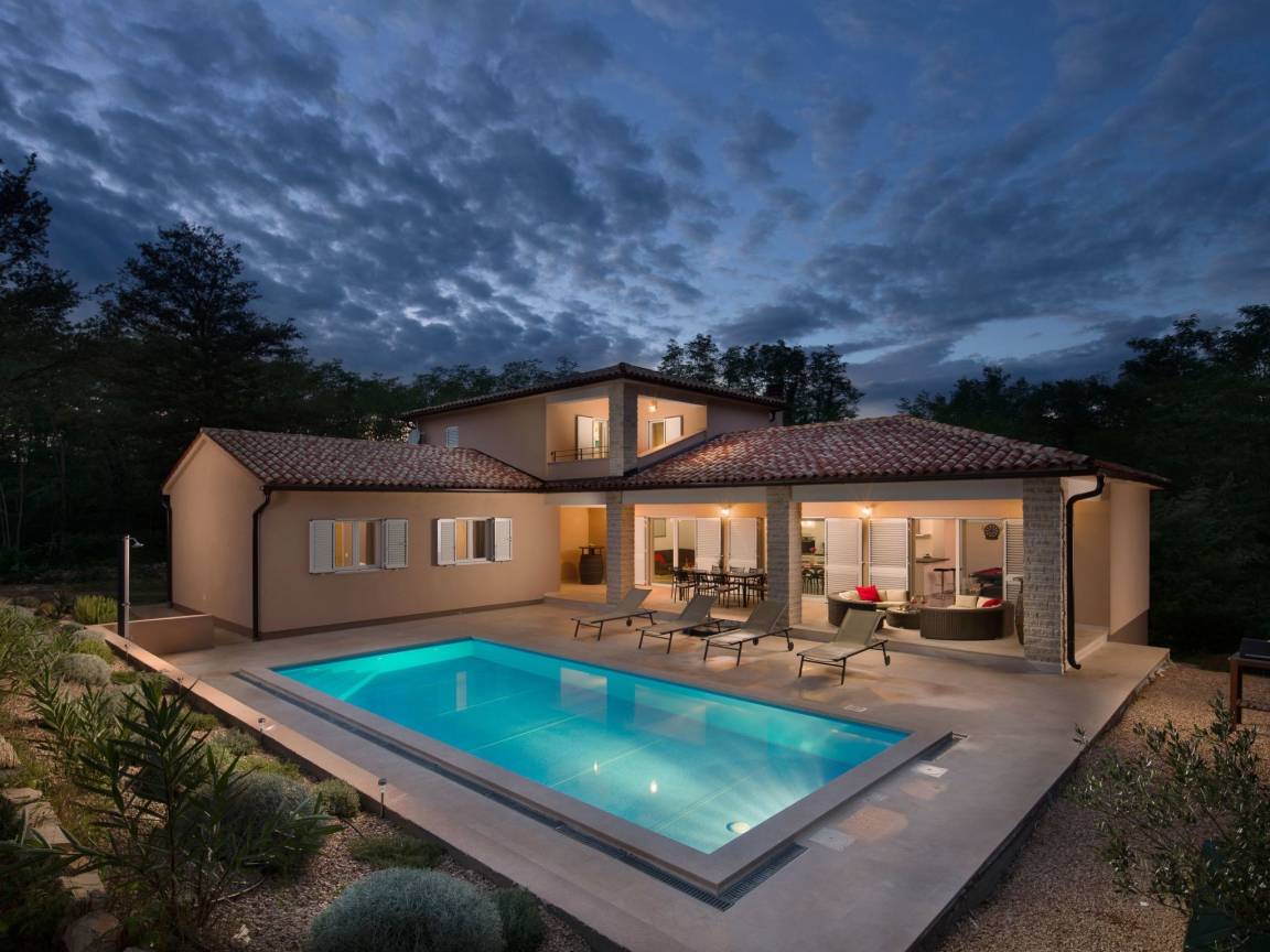 270 M² Casa ∙ 4 Habitaciones ∙ 8 Huéspedes - Rabac