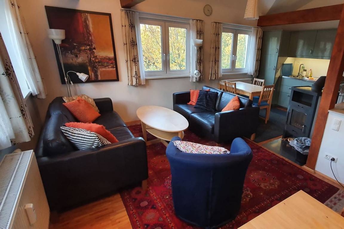 120 M² Ferienwohnung ∙ 3 Schlafzimmer ∙ 7 Gäste - Coswig