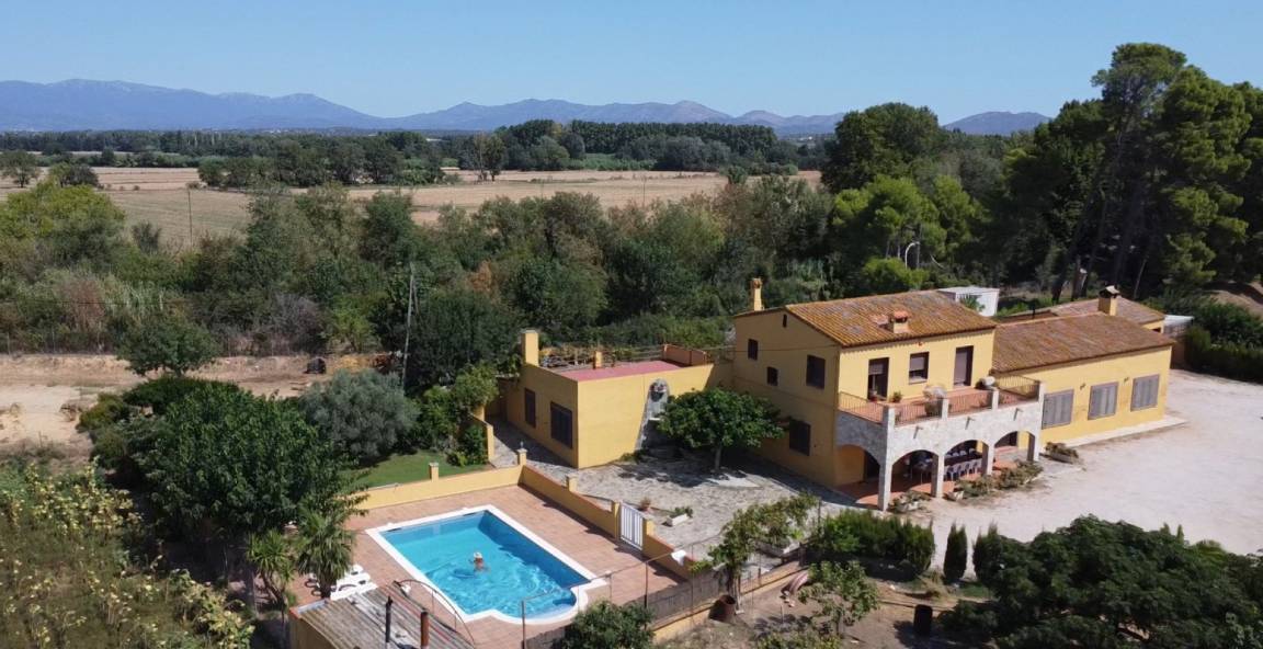 500 M² Ferienhaus ∙ 5 Schlafzimmer ∙ 15 Gäste - Figueres