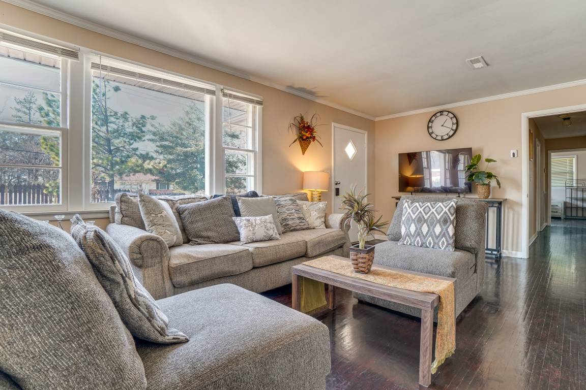 148 M² Ferienhaus ∙ 4 Schlafzimmer ∙ 8 Gäste - Nashville, TN