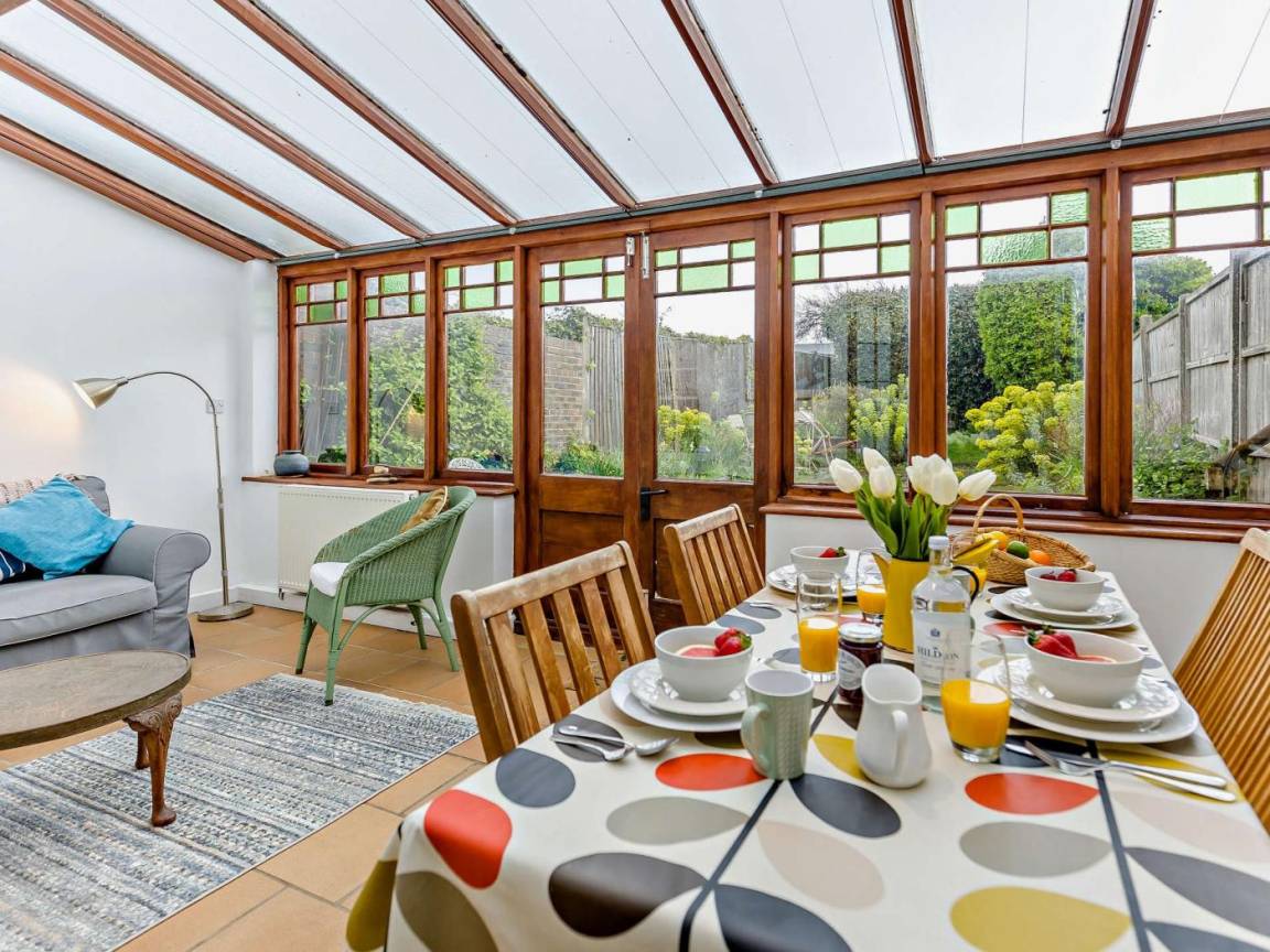 Cottage ∙ 2 Bedrooms ∙ 4 Guests - East Sussex