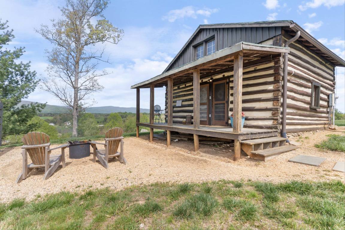 45 M² Apartment ∙ 2 Guests - Crozet, VA