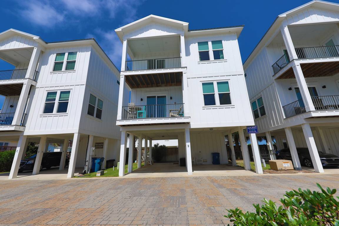 130 M² Cottage ∙ 2 Bedrooms ∙ 10 Guests - Alabama