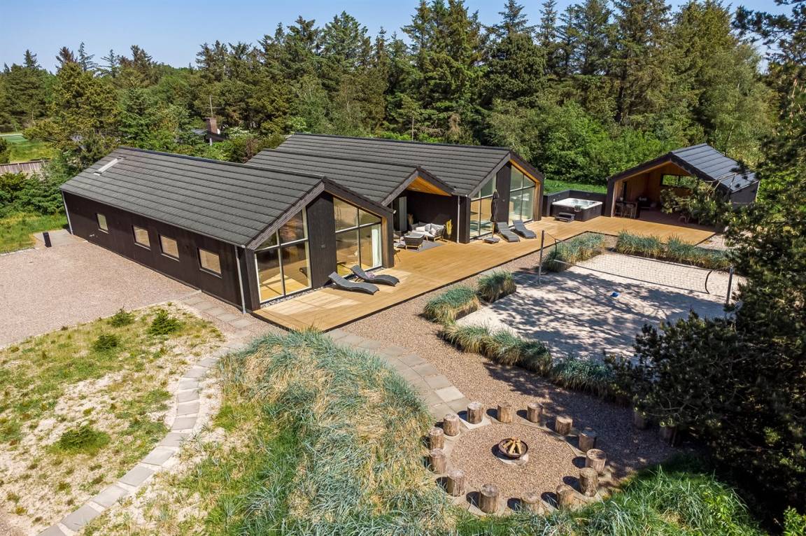 250 M² Huis ∙ 6 Slaapkamers ∙ 14 Gasten - Blåvand