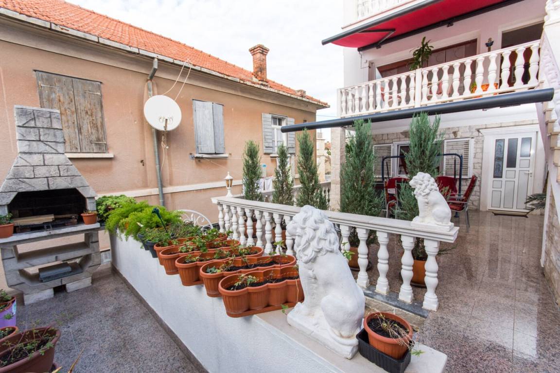 40 M² Ferienwohnung ∙ 1 Schlafzimmer ∙ 3 Gäste - Trogir