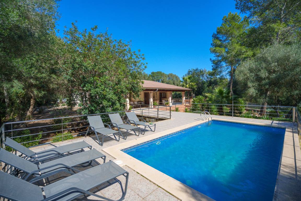 180 M² Villa ∙ 3 Bedrooms ∙ 6 Guests - Sa Pobla
