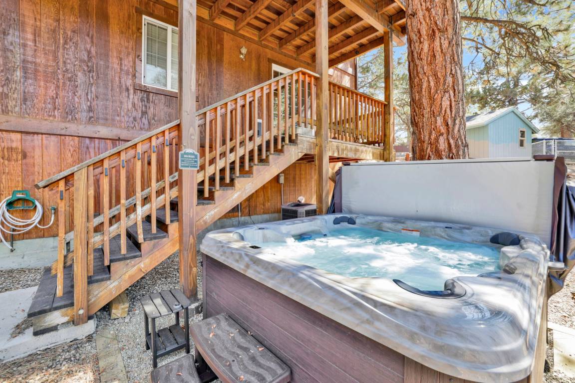 149 M² Cabin ∙ 3 Bedrooms ∙ 8 Guests - Big Bear, CA