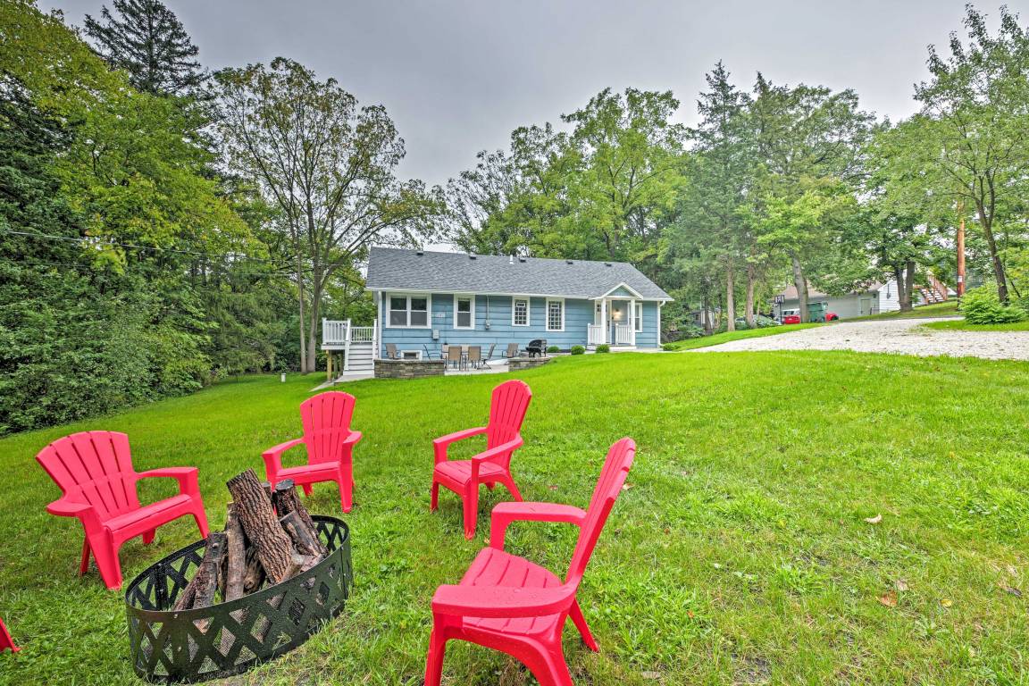 87 M² Cottage ∙ 3 Bedrooms ∙ 7 Guests - Lakeside Beach, Genoa City