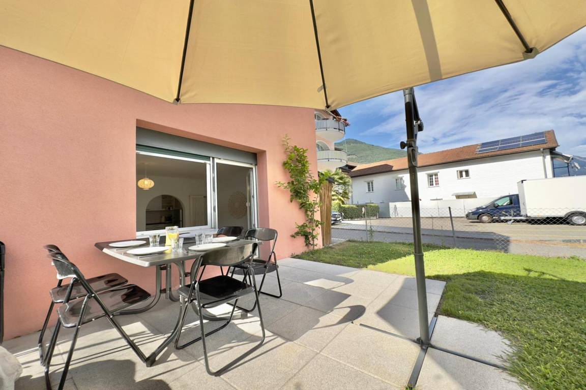 80 M² Ferienhaus ∙ 2 Schlafzimmer ∙ 3 Gäste - Losone
