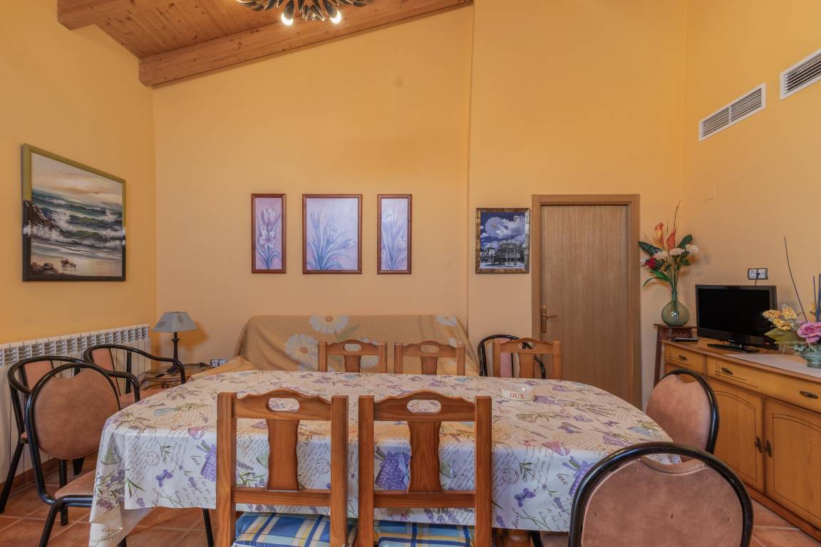 120 M² Casa ∙ 3 Habitaciones ∙ 6 Huéspedes - Calatayud