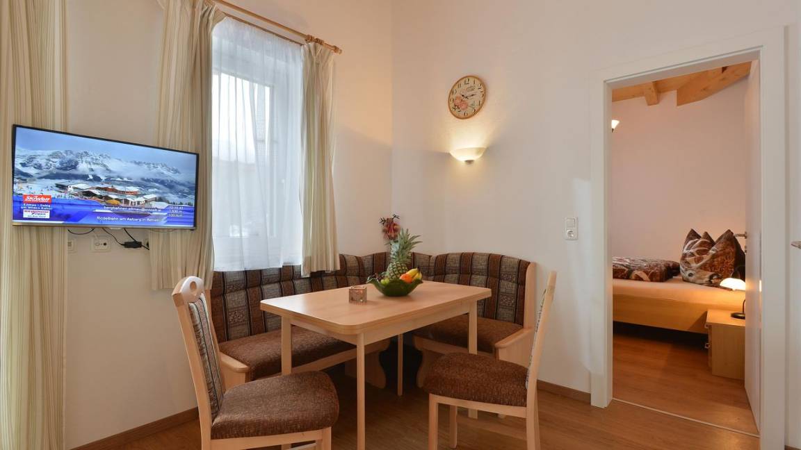 50 M² Ferienwohnung ∙ 2 Schlafzimmer ∙ 4 Gäste - Ellmau