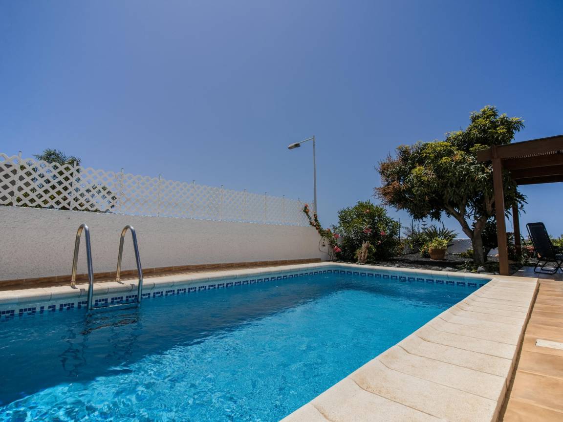 140 M² Villa ∙ 2 Schlafzimmer ∙ 4 Gäste - Los Cristianos