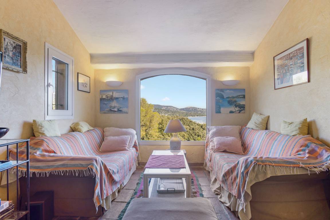 120 M² Villa ∙ 4 Bedrooms ∙ 7 Guests - Cavalaire-sur-Mer