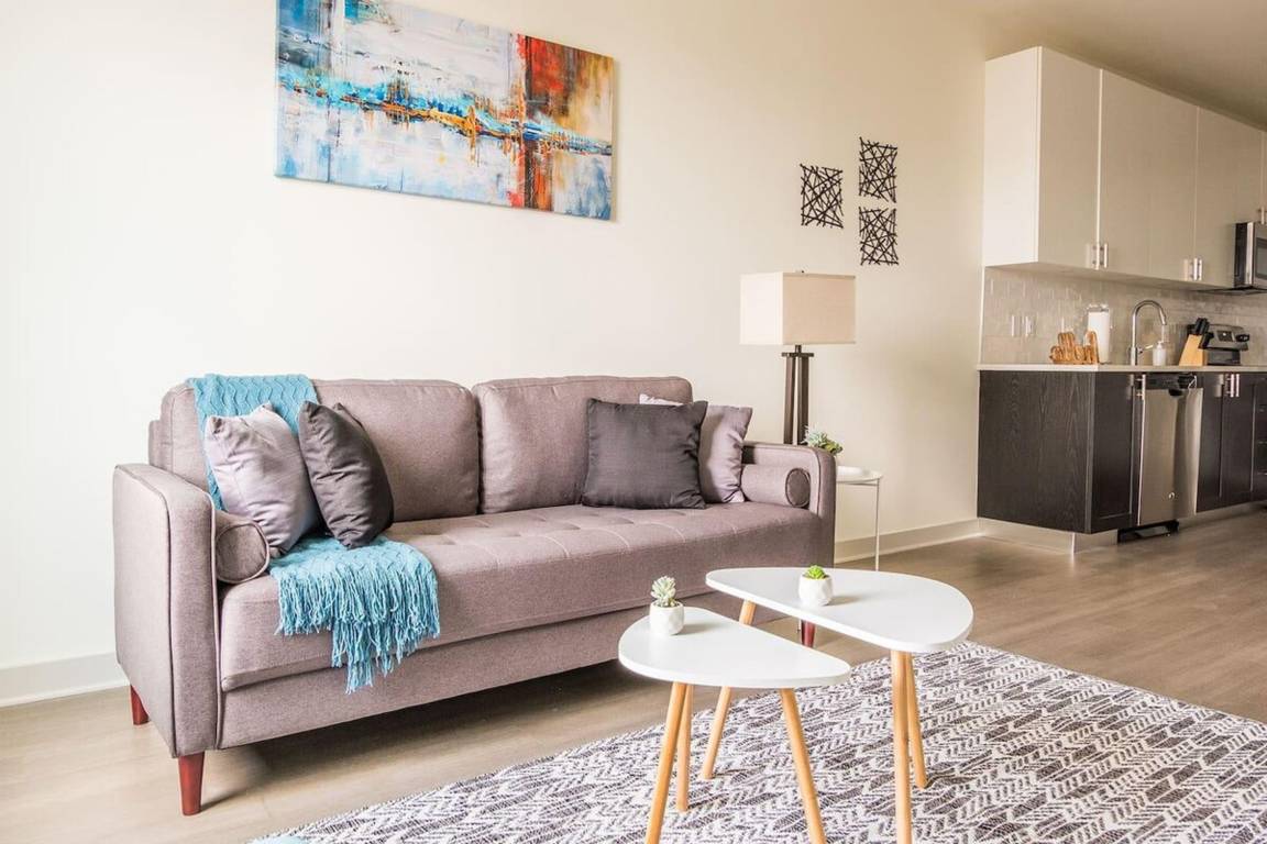 Apartment ∙ 3 Bedrooms ∙ 7 Guests - Louisville, KY