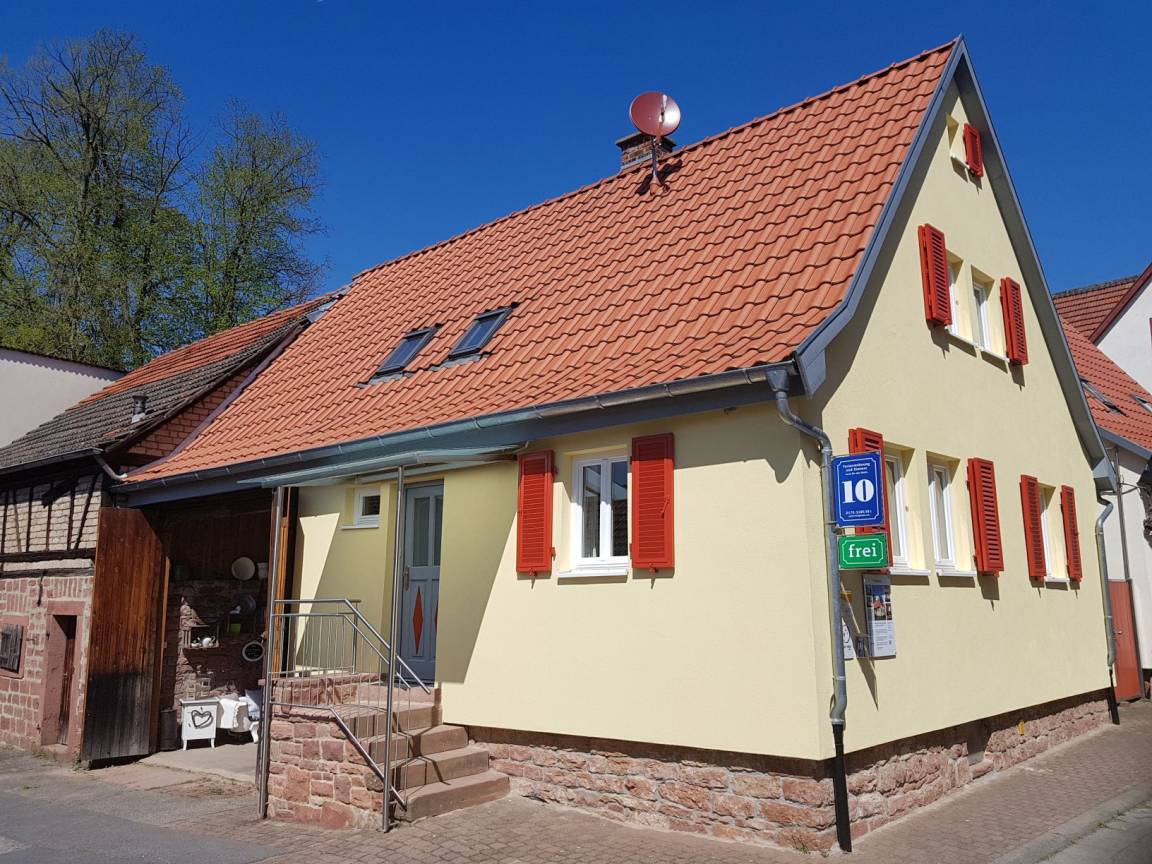 68 M² Ferienhaus ∙ 2 Schlafzimmer ∙ 5 Gäste - Miltenberg