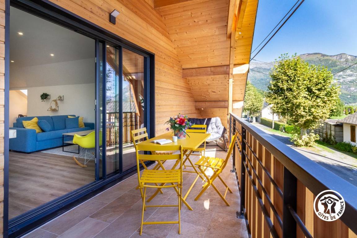 77 M² Gîte ∙ 2 Chambres ∙ 4 Personnes - Argelès-Gazost