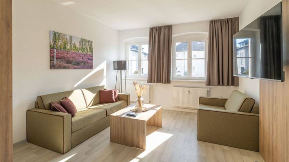 60 M² Ferienwohnung ∙ 1 Schlafzimmer ∙ 5 Gäste - Guben