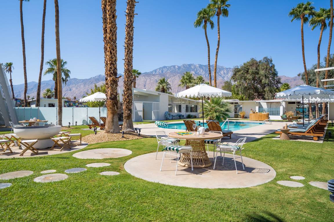 594 M² Hotel ∙ 1 Bedroom ∙ 2 Guests - Palm Springs, CA