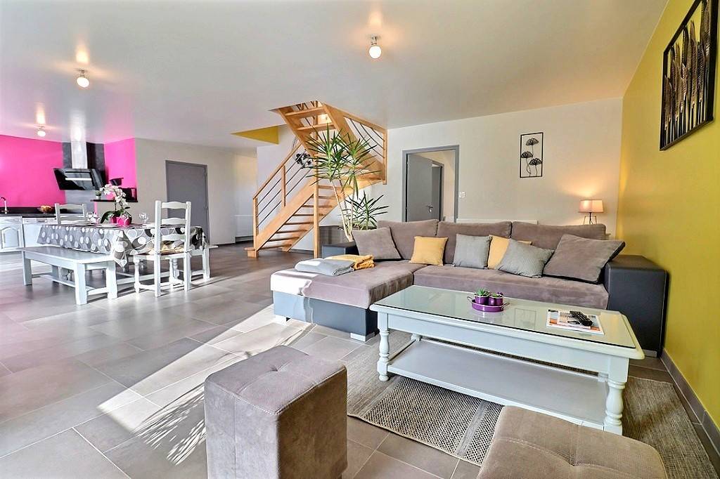 120 M² Gîte ∙ 3 Chambres ∙ 6 Personnes - Josselin