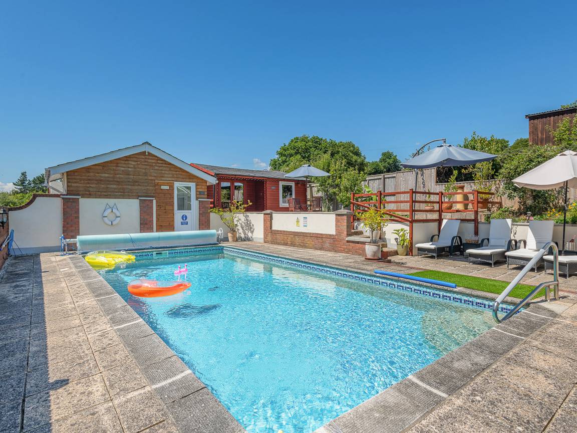 Cottage ∙ 2 Bedrooms ∙ 4 Guests - Teignmouth