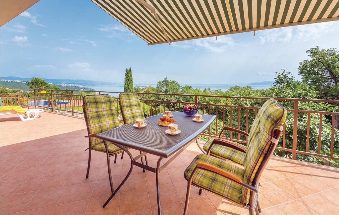 128 M² Appartement ∙ 3 Chambres ∙ 8 Personnes - Opatija