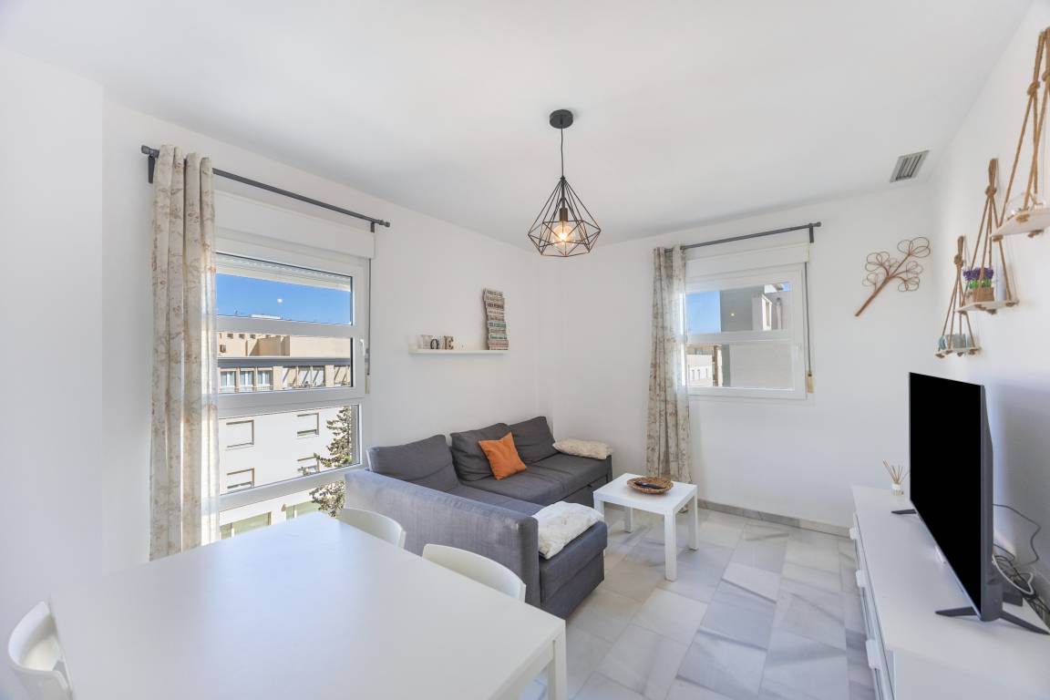 60 M² Apartamento ∙ 2 Habitaciones ∙ 4 Huéspedes - Cádiz