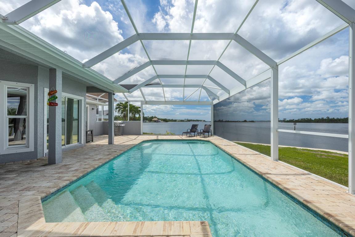 184 M² House ∙ 3 Bedrooms ∙ 8 Guests - Fort Myers, FL