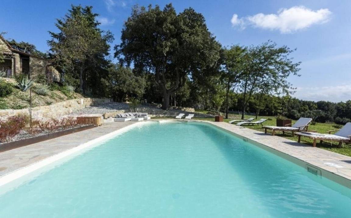 255 M² Villa ∙ 5 Bedrooms ∙ 10 Guests - Volterra