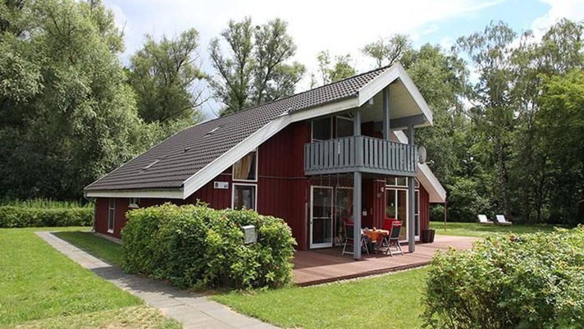 136 M² Ferienhaus ∙ 4 Schlafzimmer ∙ 9 Gäste - Mecklenburgische Seenplatte