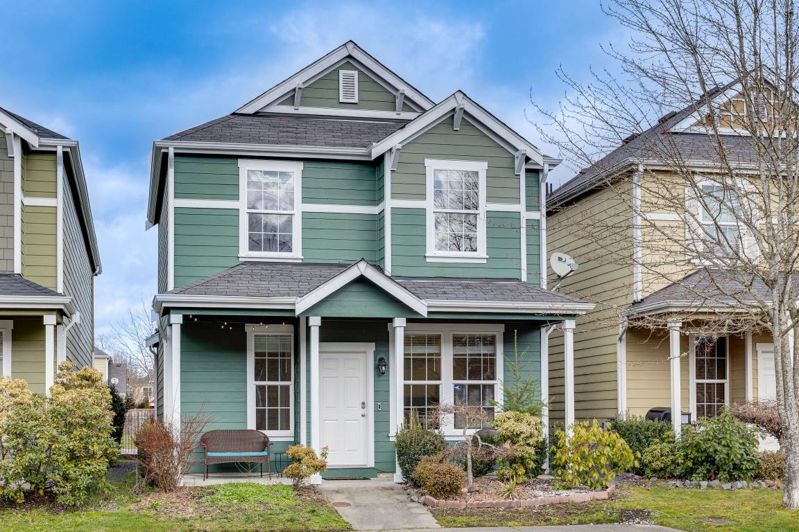 141 M² House ∙ 3 Bedrooms ∙ 8 Guests - Puyallup, WA