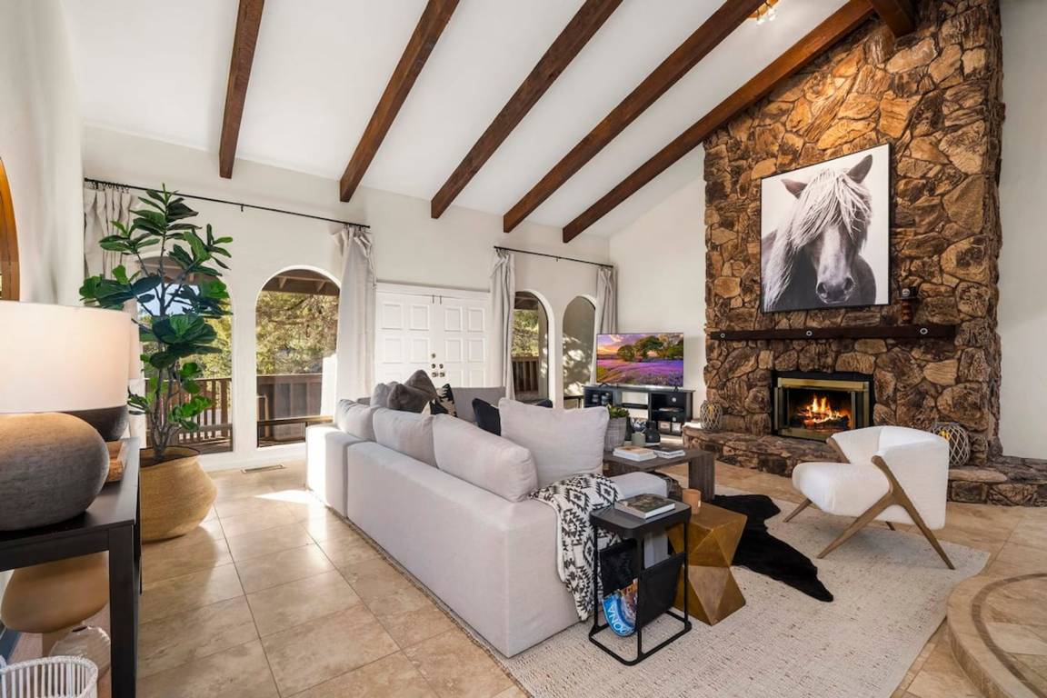House ∙ 4 Bedrooms ∙ 10 Guests - Sedona, AZ