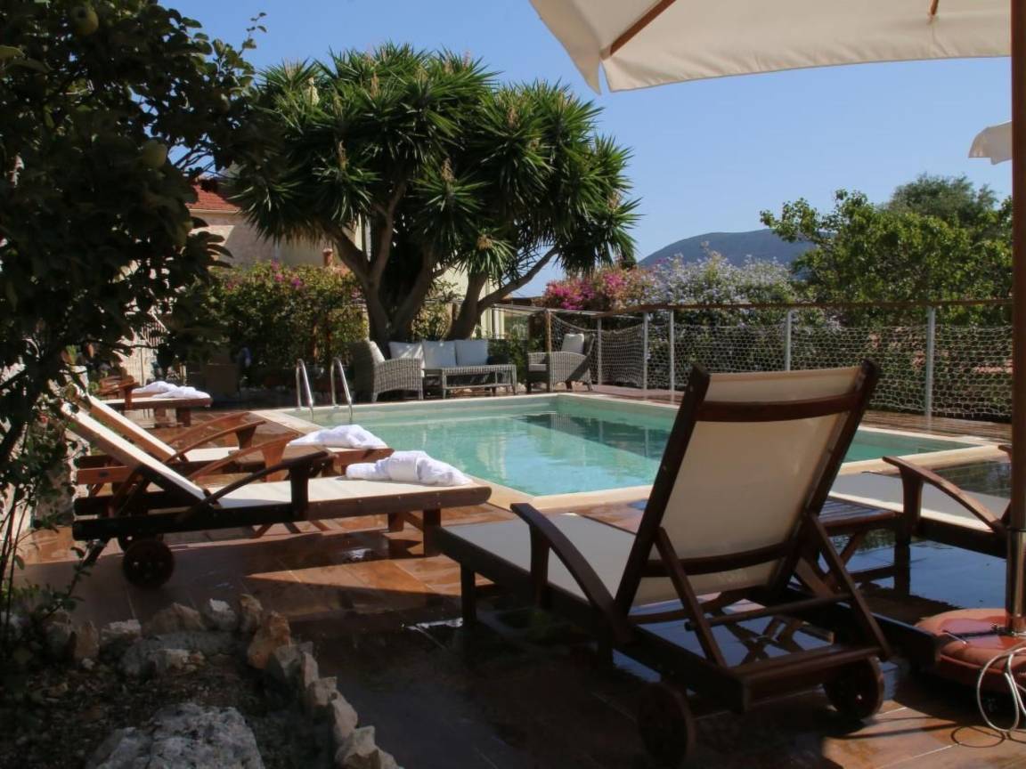 225 M² House ∙ 4 Bedrooms ∙ 10 Guests - Fiskardo