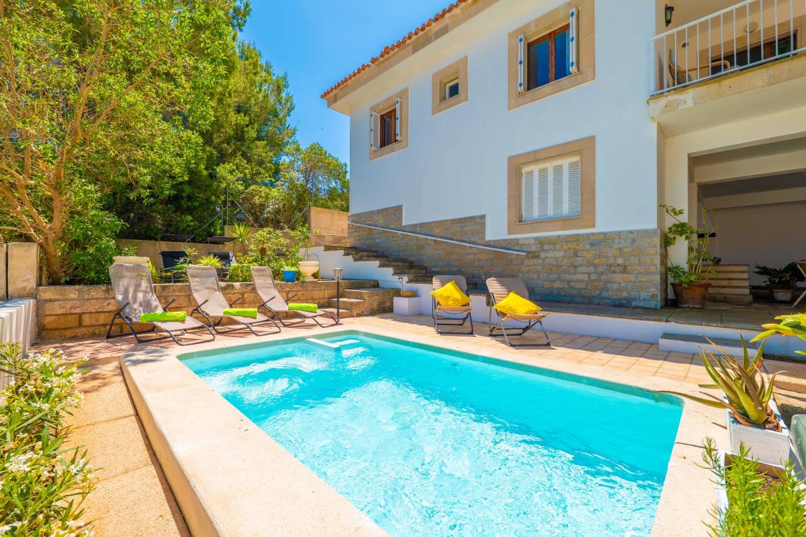 298 M² Villa ∙ 4 Habitaciones ∙ 8 Huéspedes - Can Picafort