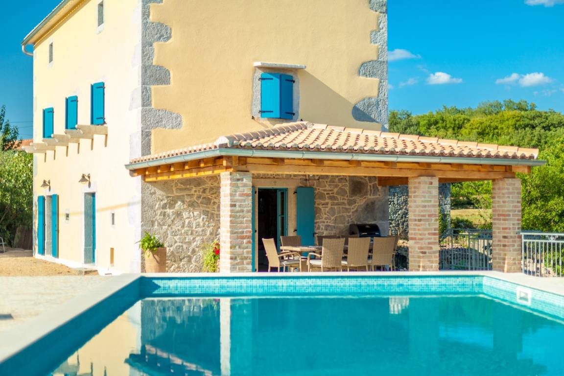 250 M² Villa ∙ 3 Bedrooms ∙ 8 Guests - Krk
