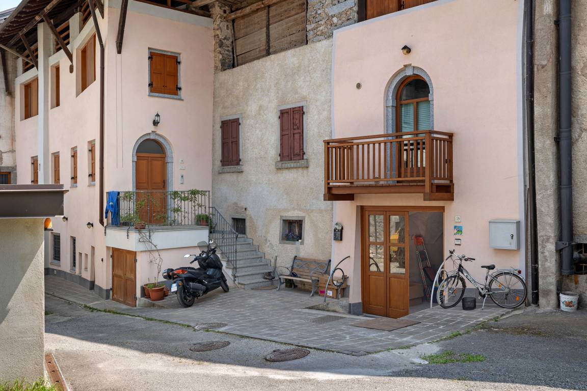 70 M² Appartamento Vacanza ∙ 3 Camere Da Letto ∙ 6 Ospiti - Comano