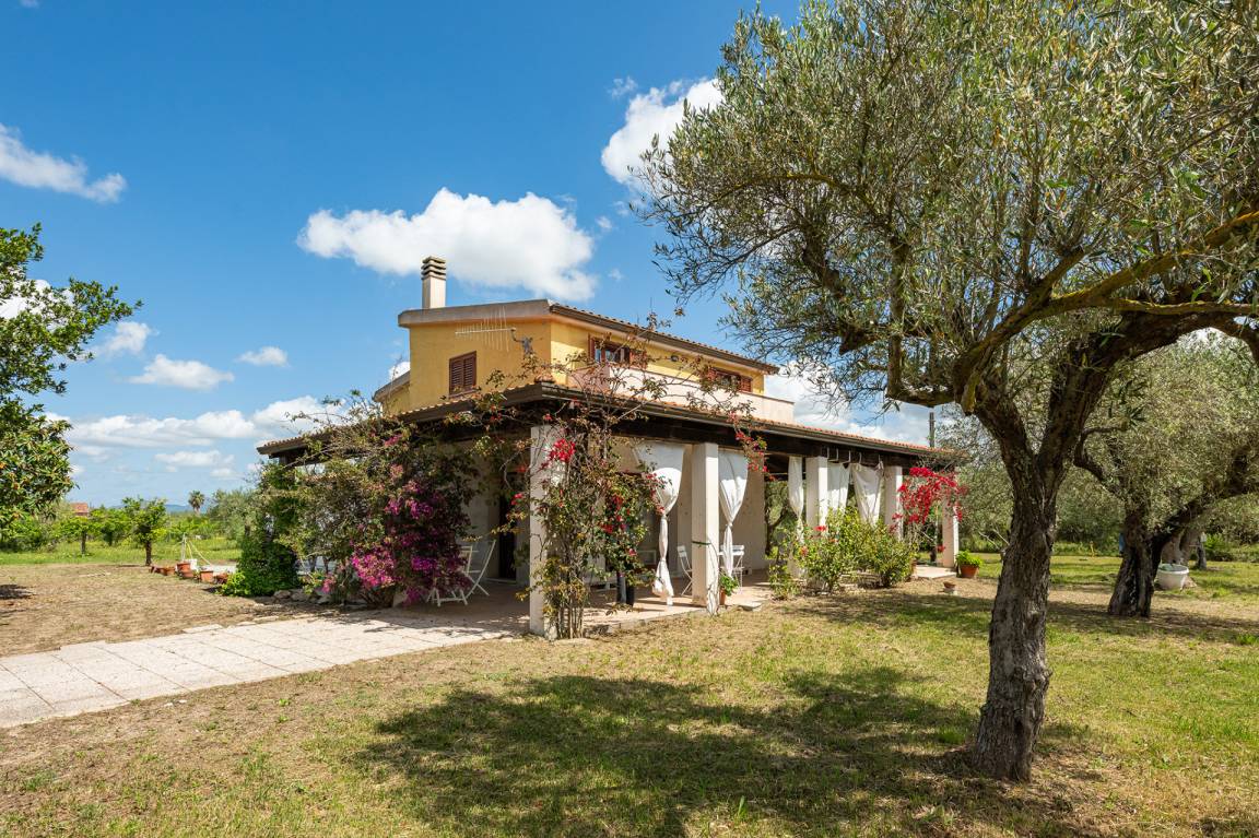 110 M² Villa ∙ 2 Bedrooms ∙ 4 Guests - Alghero