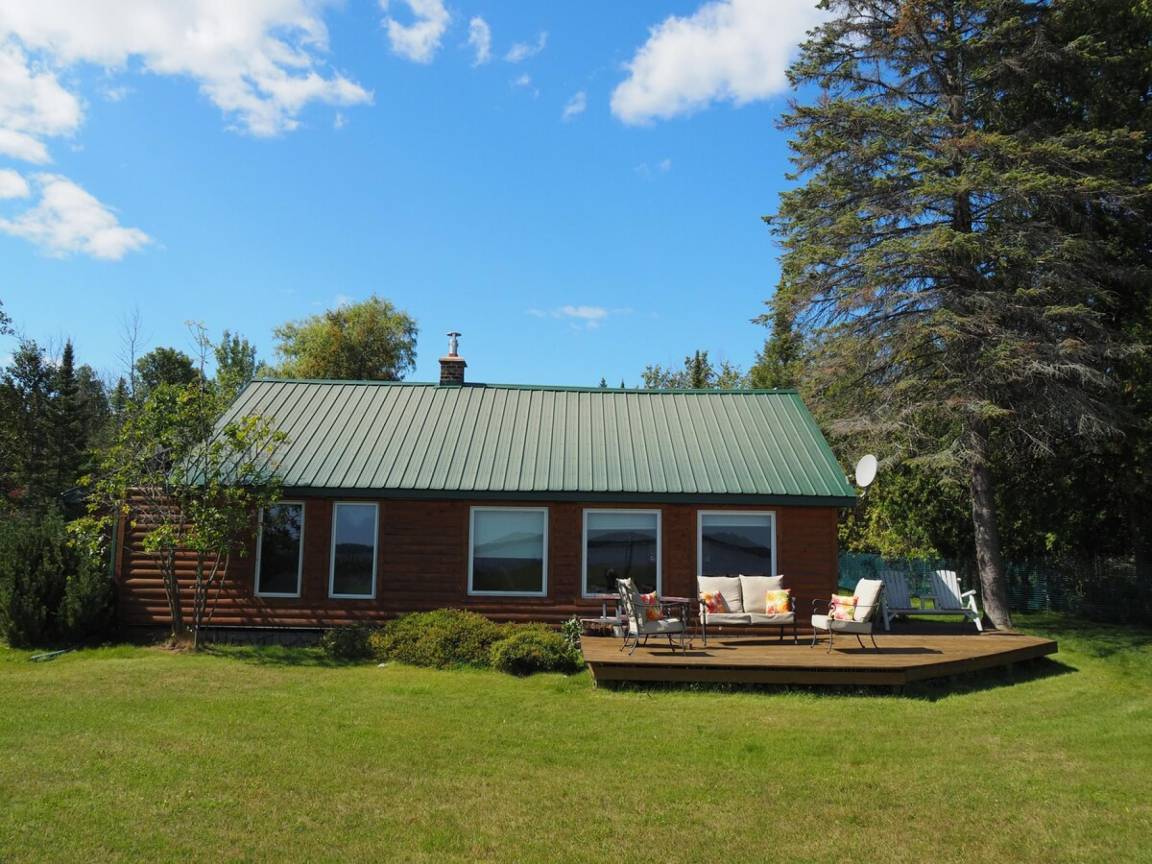 167 M² Apartment ∙ 3 Bedrooms ∙ 6 Guests - Gladstone, MI