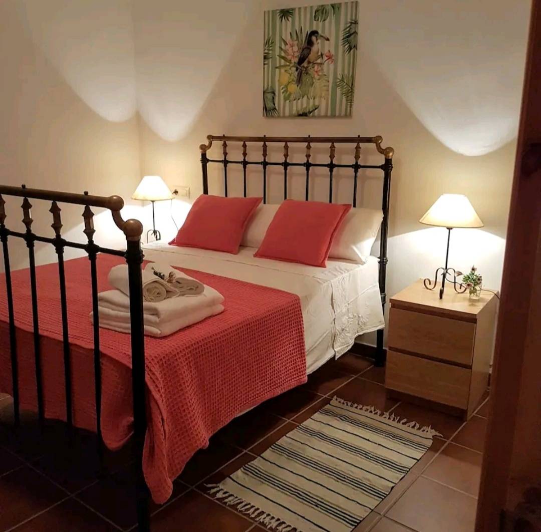 80 M² House ∙ 2 Bedrooms ∙ 6 Guests - Benarrabá