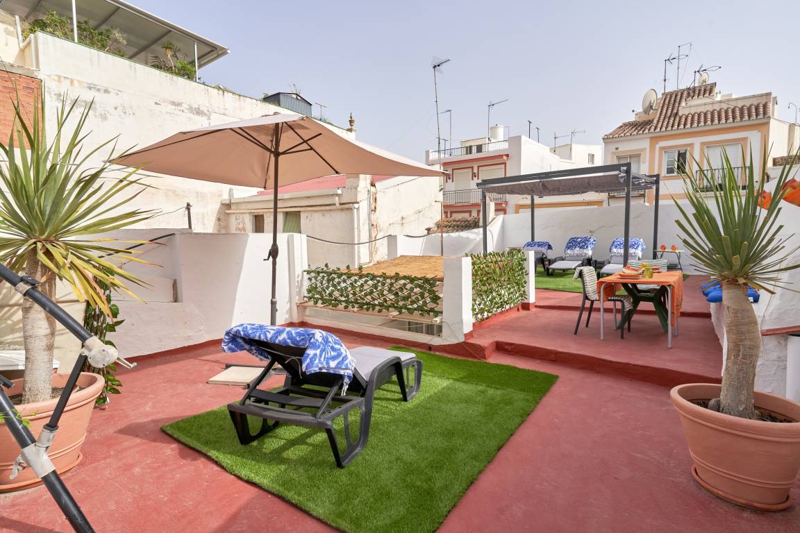 120 M² Ferienhaus ∙ 3 Schlafzimmer ∙ 6 Gäste - Nerja