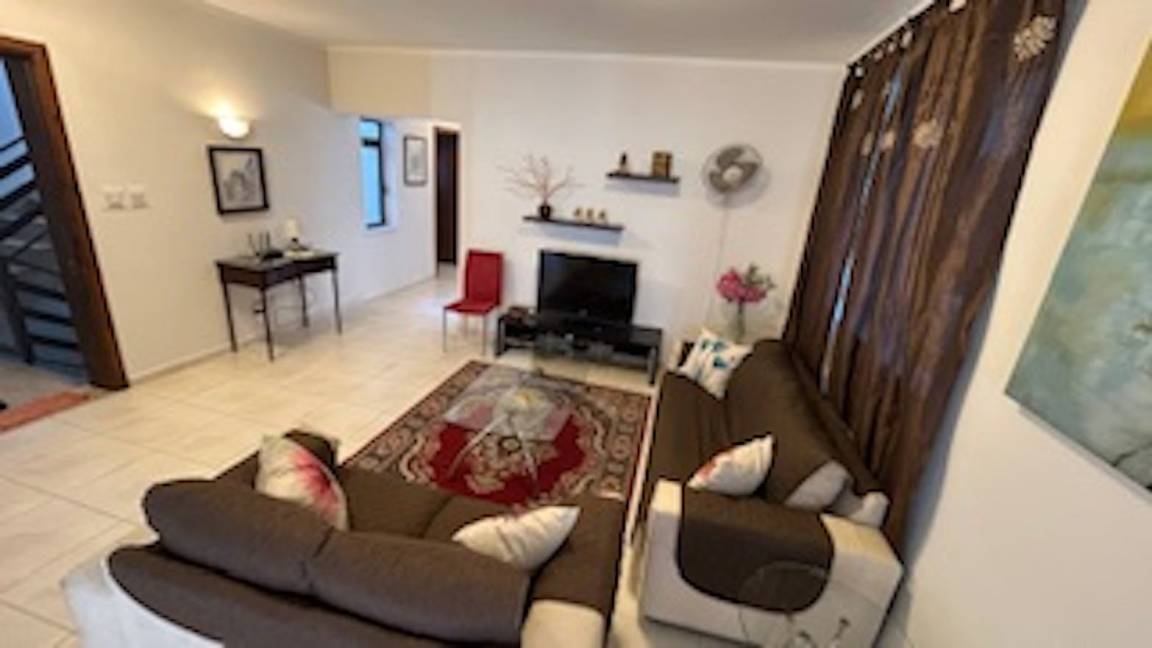 120 M² Apartment ∙ 4 Bedrooms ∙ 8 Guests - Malta