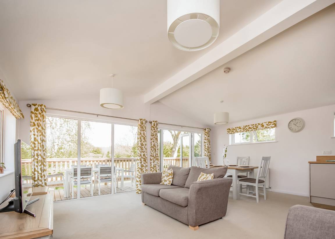 Chalet ∙ 2 Bedrooms ∙ 4 Guests - Norfolk