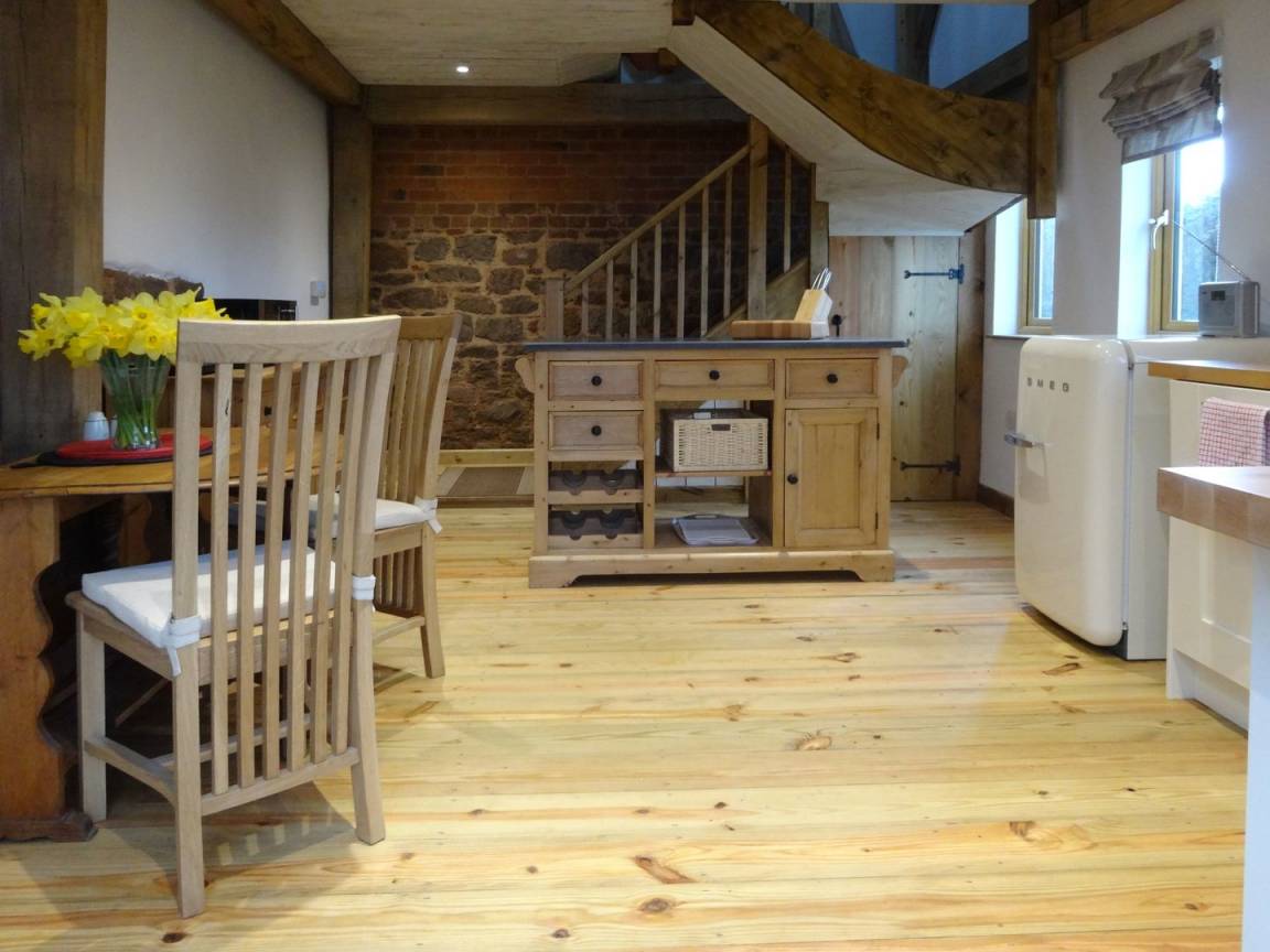 Cottage ∙ 2 Bedrooms ∙ 4 Guests - Exeter