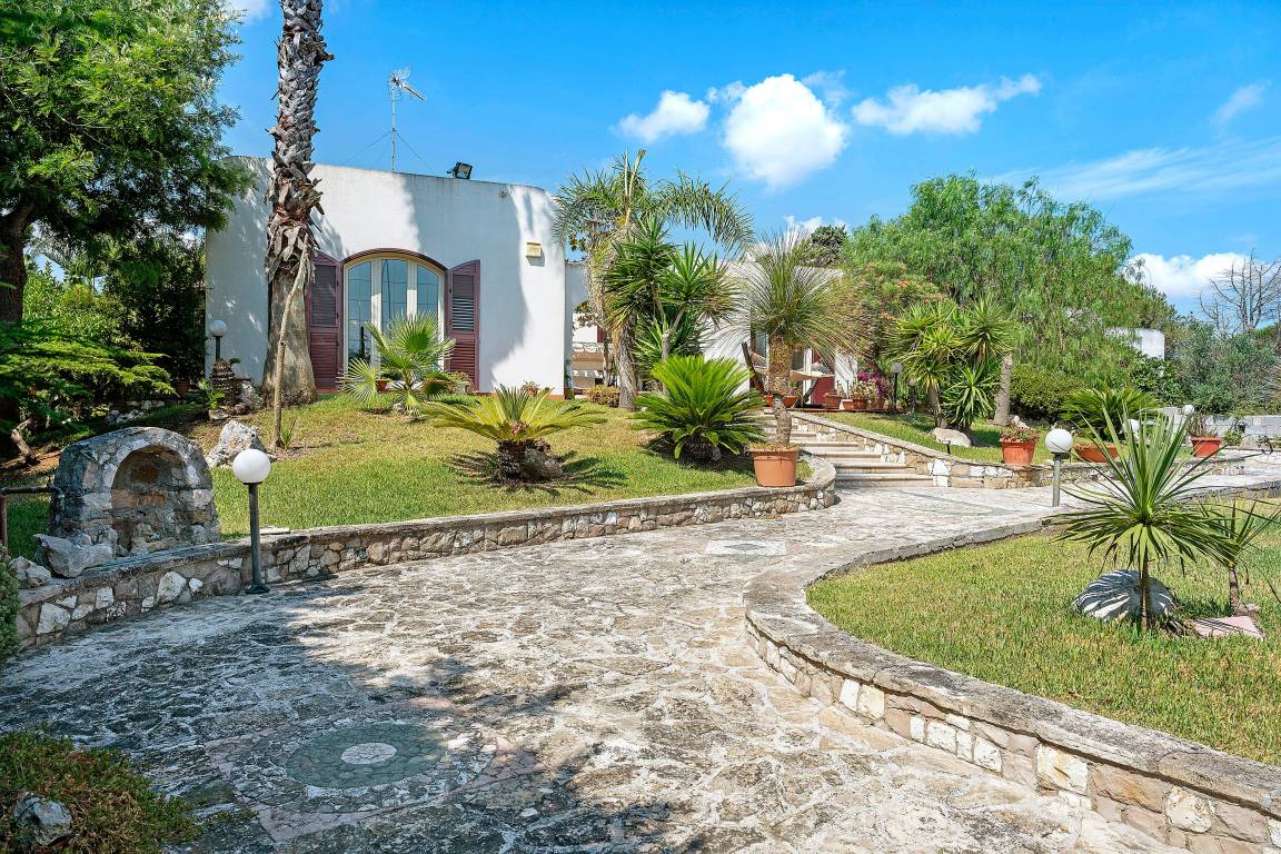 230 M² Villa ∙ 3 Slaapkamers ∙ 5 Gasten - Santa Cesarea Terme