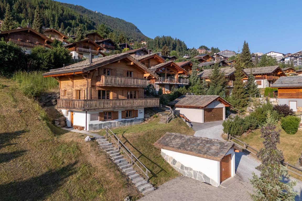 150 M² Chalet ∙ 5 Bedrooms ∙ 10 Guests - Veysonnaz