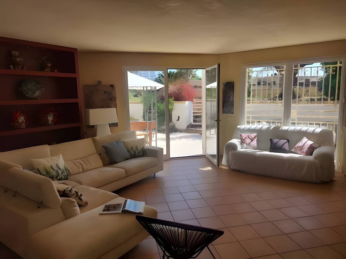 250 M² Villa ∙ 5 Habitaciones ∙ 10 Huéspedes - Marsala