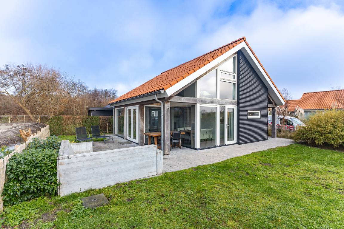 82 M² Bungalow ∙ 3 Bedrooms ∙ 6 Guests - Renesse