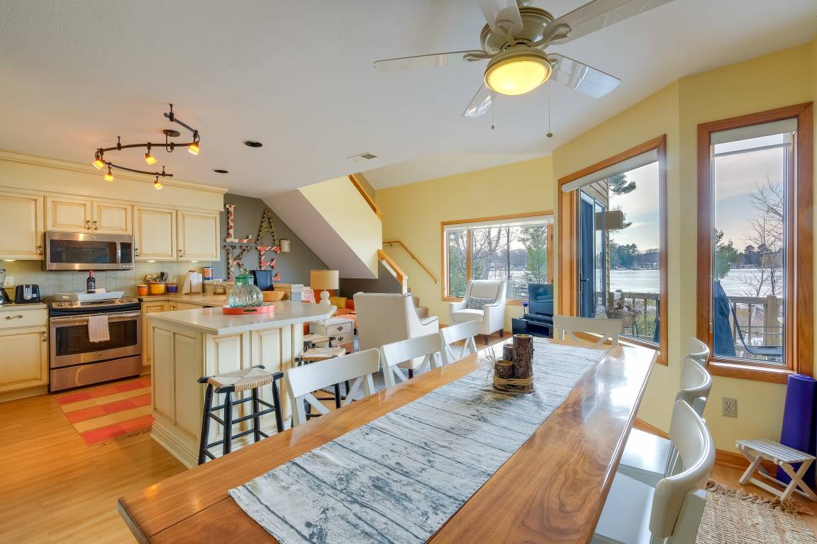 111 M² Apartment ∙ 3 Bedrooms ∙ 7 Guests - Elk Rapids, MI